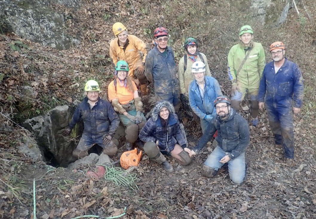Front Royal Grotto - A grotto of the National Speleological Society ...